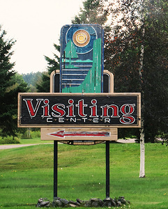 SOPA Images - Gallery - Federal Prison Camp in Duluth, USA