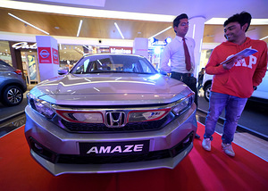 SOPA Images - Galerie - The Times Car Carnival in Kolkata, India