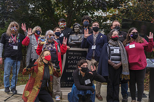 SOPA Images - Gallery - Kathryn Janeway statue unveiling in Bloomington, US