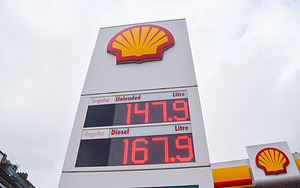 SOPA Images - 图库 - Shell makes record profits in London, UK