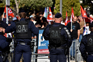 SOPA Images - 图库 - Inter-union demonstration in Marseille, France