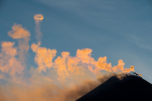 SOPA Images - Gallery - Volcanic vortex rings emerge from Etna volcano ...