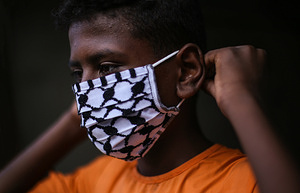 SOPA Images - Galerie - Palestinian face masks made in Gaza, Palestine