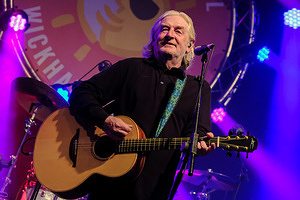 SOPA Images - Gallery - Davy Carton, singer songwriter, performs ...