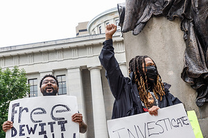 SOPA Images - 图库 - Acquit DeWitt Demonstration in Columbus, USA - 28 ...