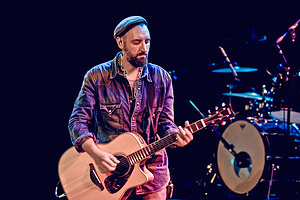 SOPA Images - 图库 - Fink (Fin Greenall) of The Bottletop Band Supergroup ...