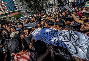 SOPA Images - 图库 - Explosion near border fence with Israel claims two ...