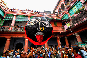 SOPA Images - Gallery - 100 years of Fanush Festival in Kolkata, India