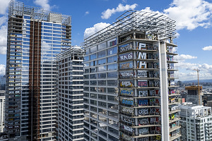 SOPA Images - Gallery - High Rise Graffiti in Los Angeles, US